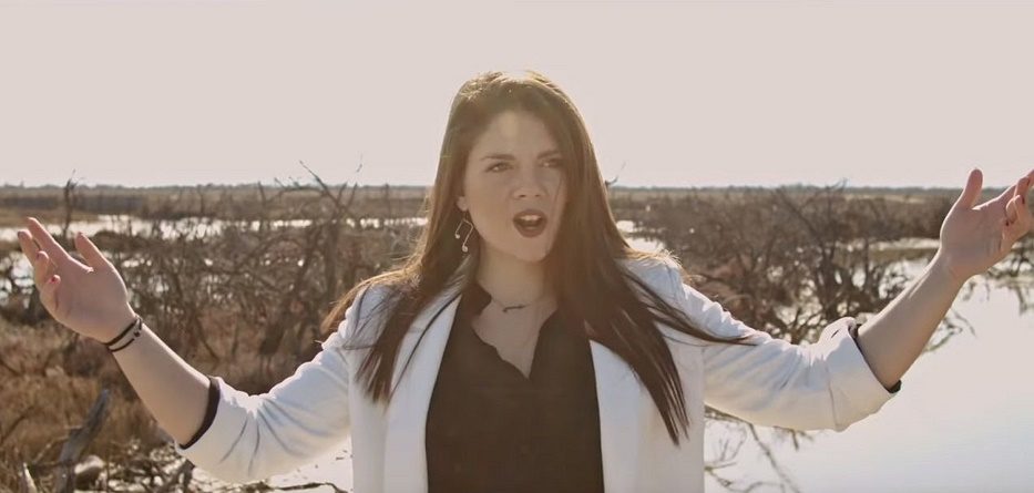 Μαρία Άρνη |Πάμε γι’ άλλα τώρα (video) – Web Music Radio
