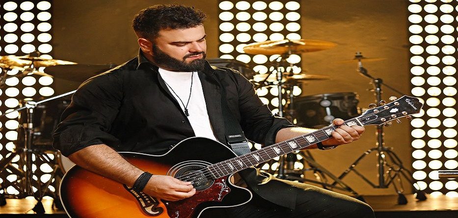 Ηλίας Καμπακάκης – Με Ανάσα Κομμένη (video) – Web Music Radio