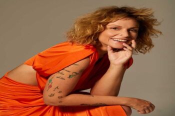 ΕΛΕΩΝΟΡΑ ΖΟΥΓΑΝΕΛΗ ζωντανά! “Νάμαστε 2020” – Web Music Radio