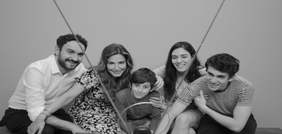 “Τα καλύτερά μας χρόνια” στην ΕΡΤ1 – Web Music Radio