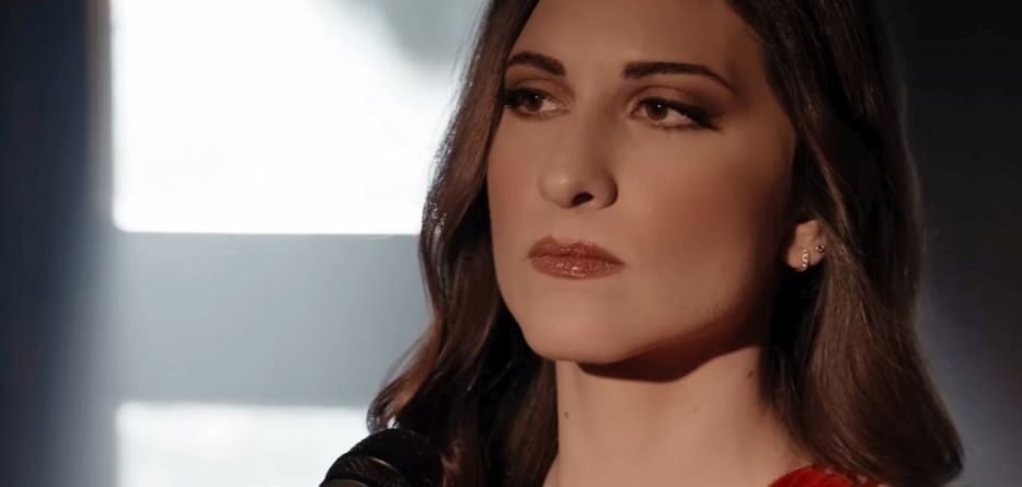 Δήμητρα Μπουλούζου – «Πέτρινη Καρδιά» – Web Music Radio