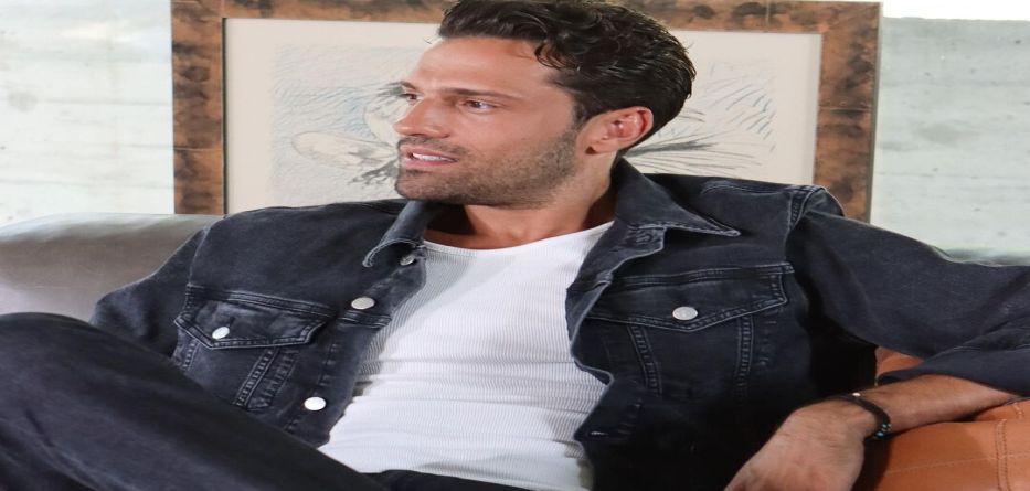 Κωνσταντίνος Αργυρός – «22» – Web Music Radio
