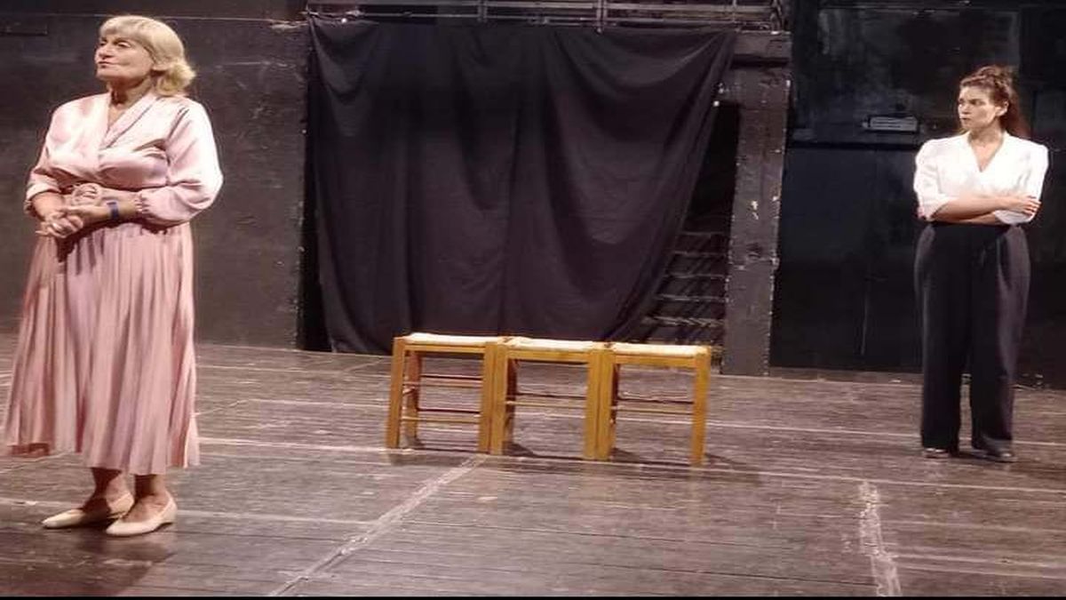 “ΤΡΕΙΣ ΚΙ Ο ΚΟΥΚΟΣ” ΣΤΟ ΘΕΑΤΡΟ ΕΜΠΡΟΣ | Web Music Radio